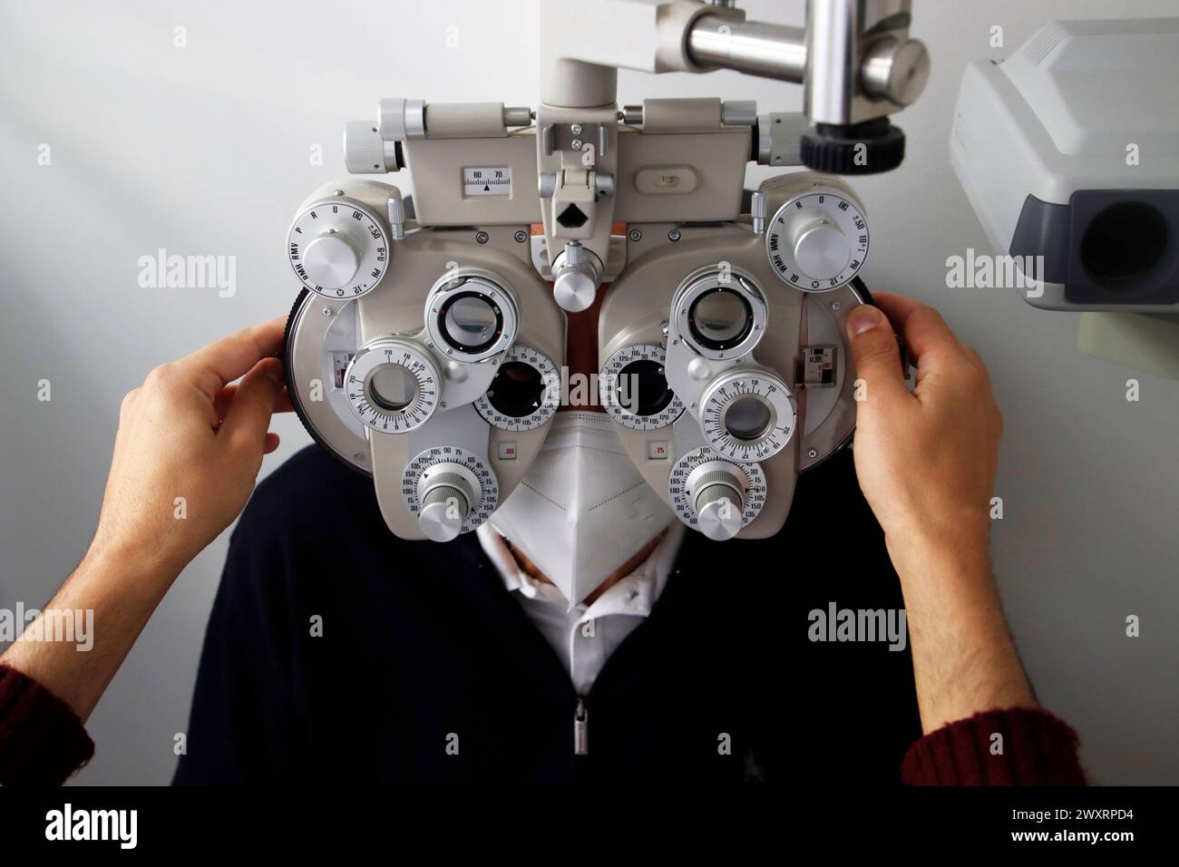 Health checkup patient assessment hi-res stock photography and images ...