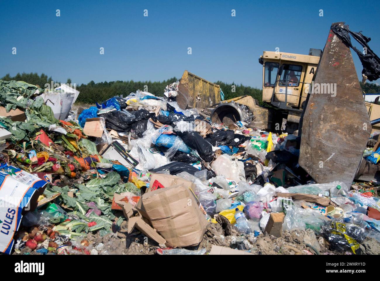 Landfill operation hi-res stock photography and images - Alamy