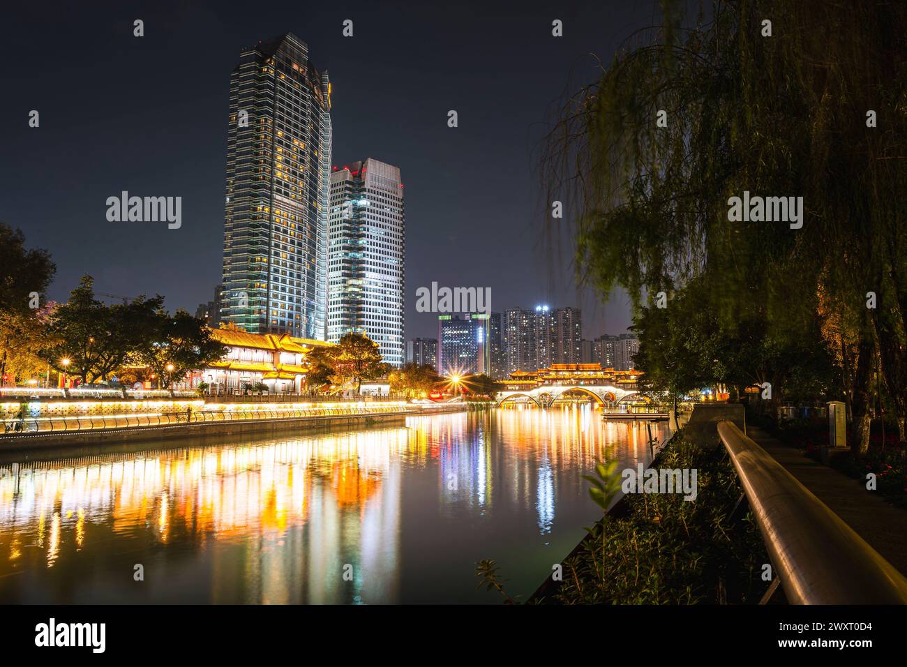 Chengdu water hi-res stock photography and images - Alamy