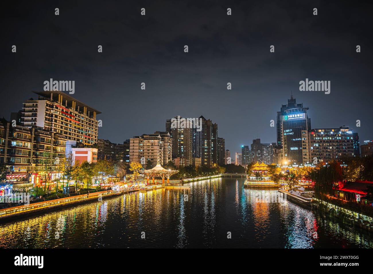 Chengdu landscape hi-res stock photography and images - Alamy