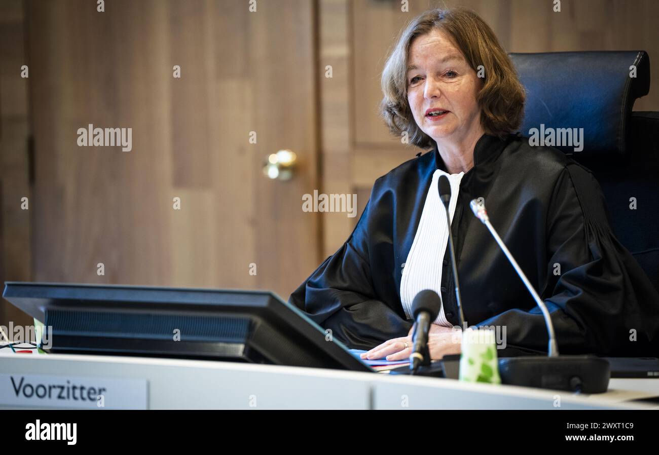 THE HAGUE - The judge before the start of the appeal of the climate ...