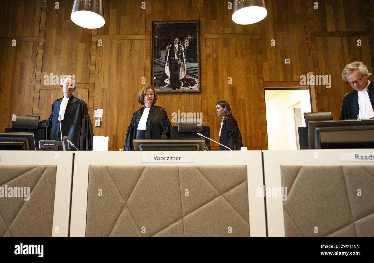 THE HAGUE - The judge before the start of the appeal of the climate ...