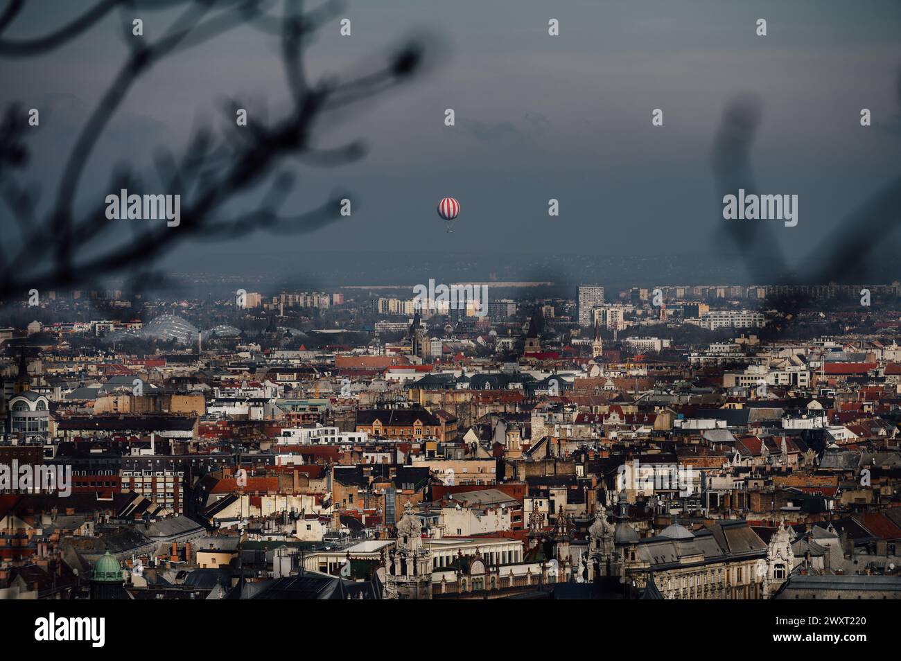 Hot air balloon panorama hi-res stock photography and images - Alamy