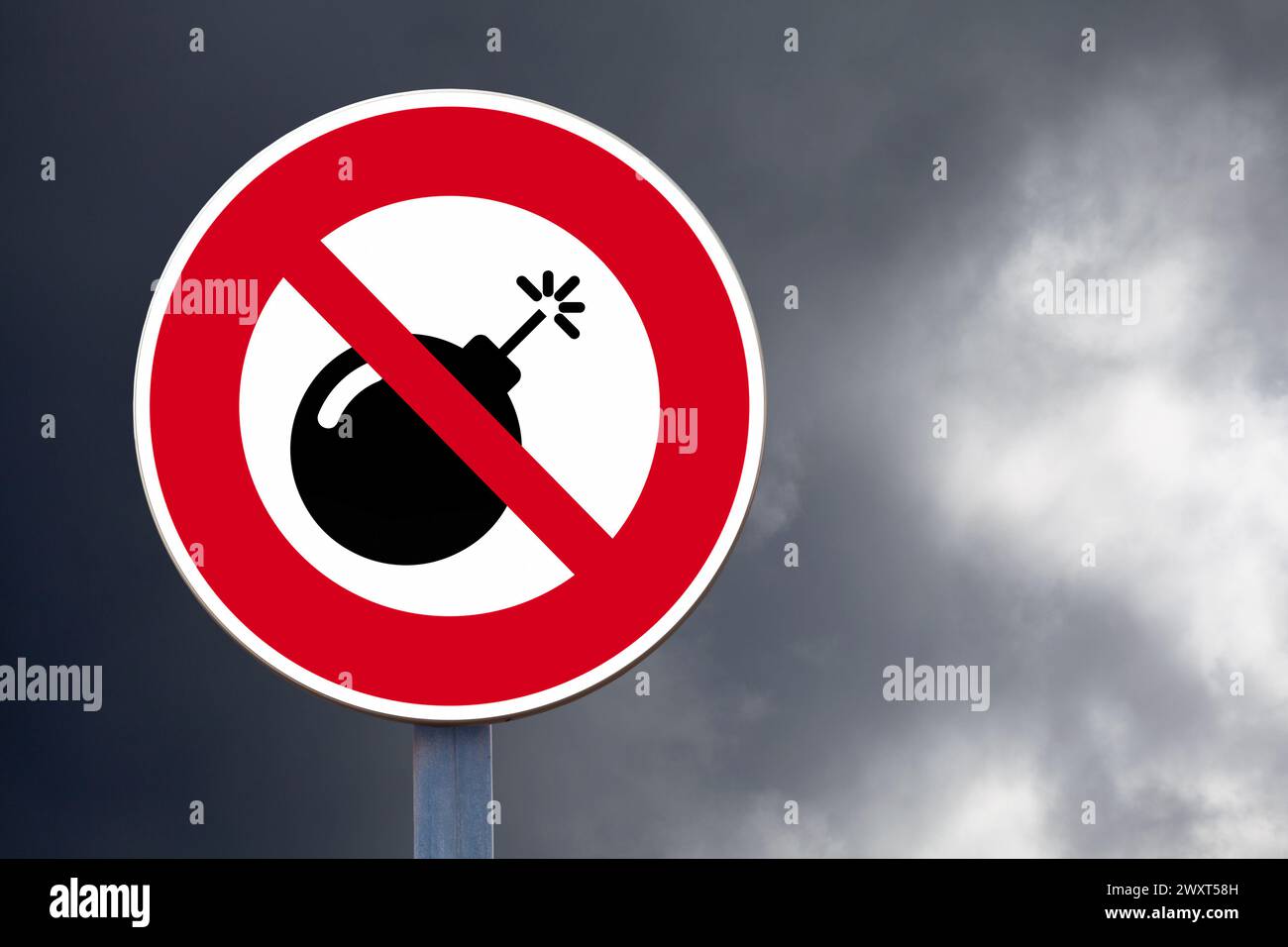 Bomb communication hi-res stock photography and images - Alamy