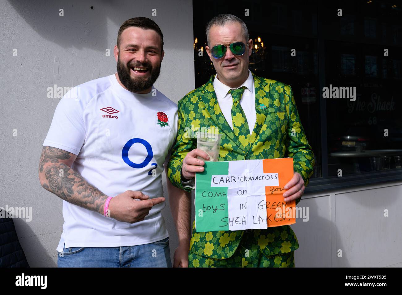 England rugby fan stadium 2024 hi-res stock photography and images - Alamy