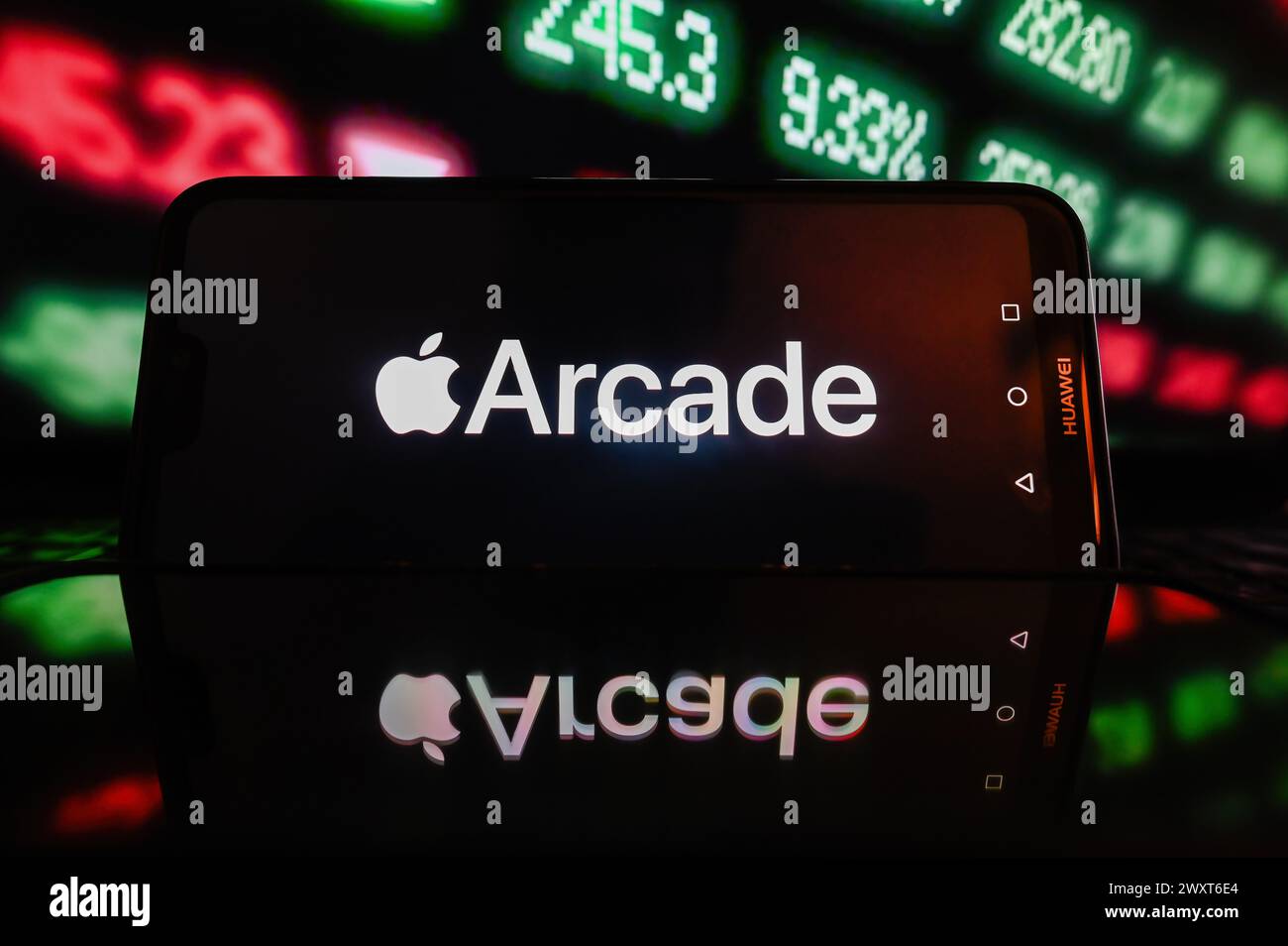 Apple arcade logo hi-res stock photography and images - Alamy