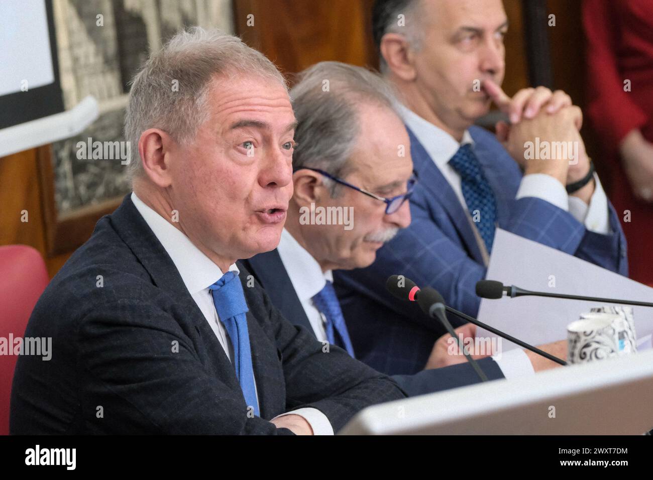 Il Ministro delle Imprese e del Made in Italy Adolfo Urso e il ...