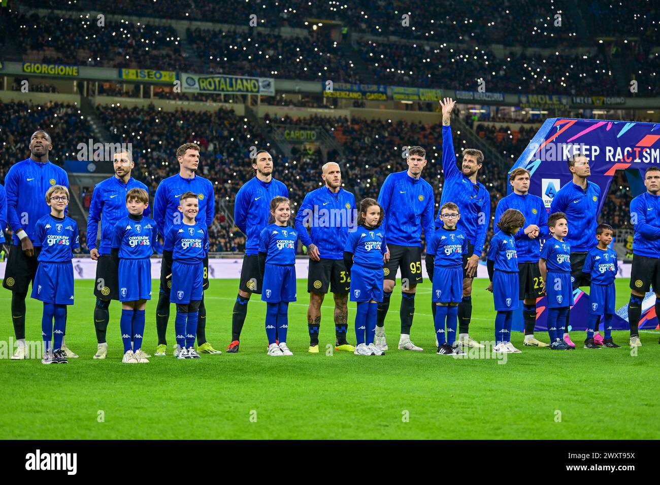 Milano, Italy. 01st Apr, 2024. The players of Inter line up for the ...