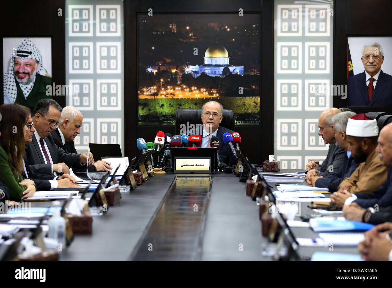 02 April 2024, Palestinian Territories, Ramallah: New Palestinian Prime ...