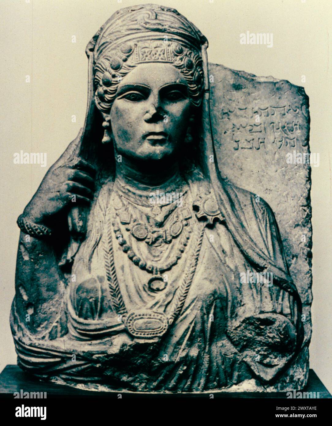 Aqmat, daughter of Hagago, ancient Roman marble bust, Palmyra, Syria ...