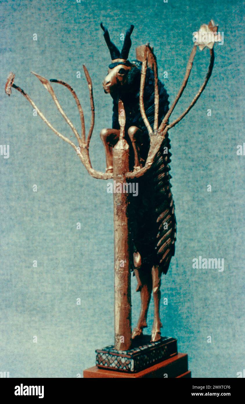 Sumerian art hi-res stock photography and images - Alamy