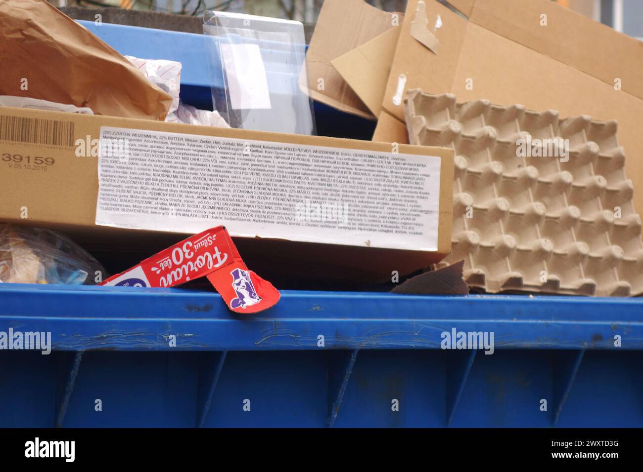 Container recycling hi-res stock photography and images - Alamy