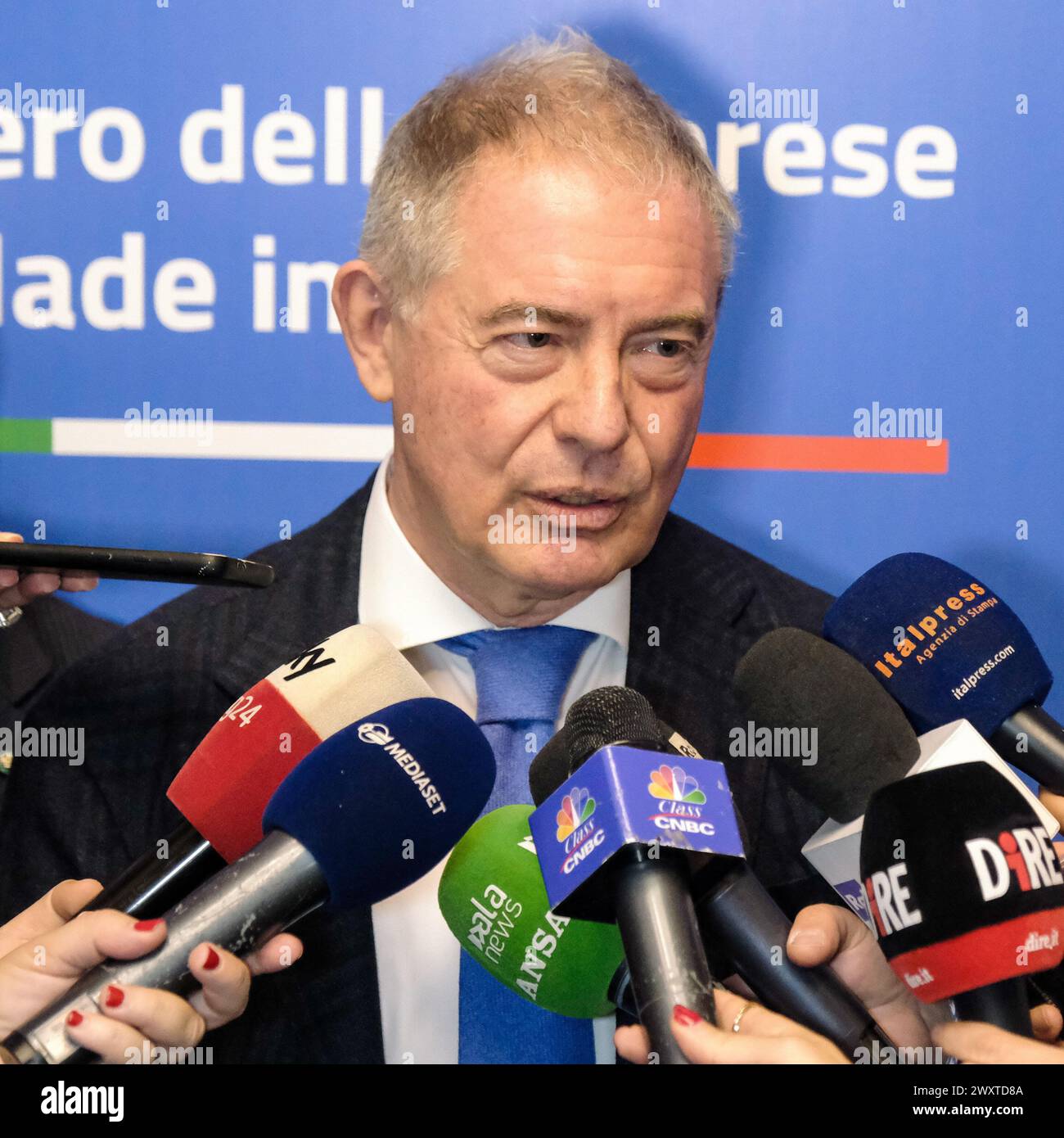 Il Ministro delle Imprese e del Made in Italy Adolfo Urso durante la ...
