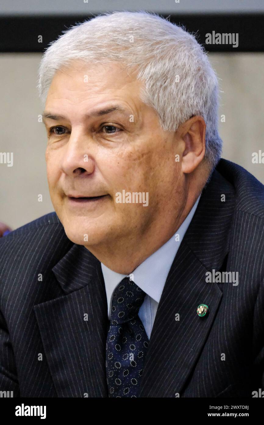 Roberto Luongo, consigliere del Ministro Urso, durante la presentazione ...