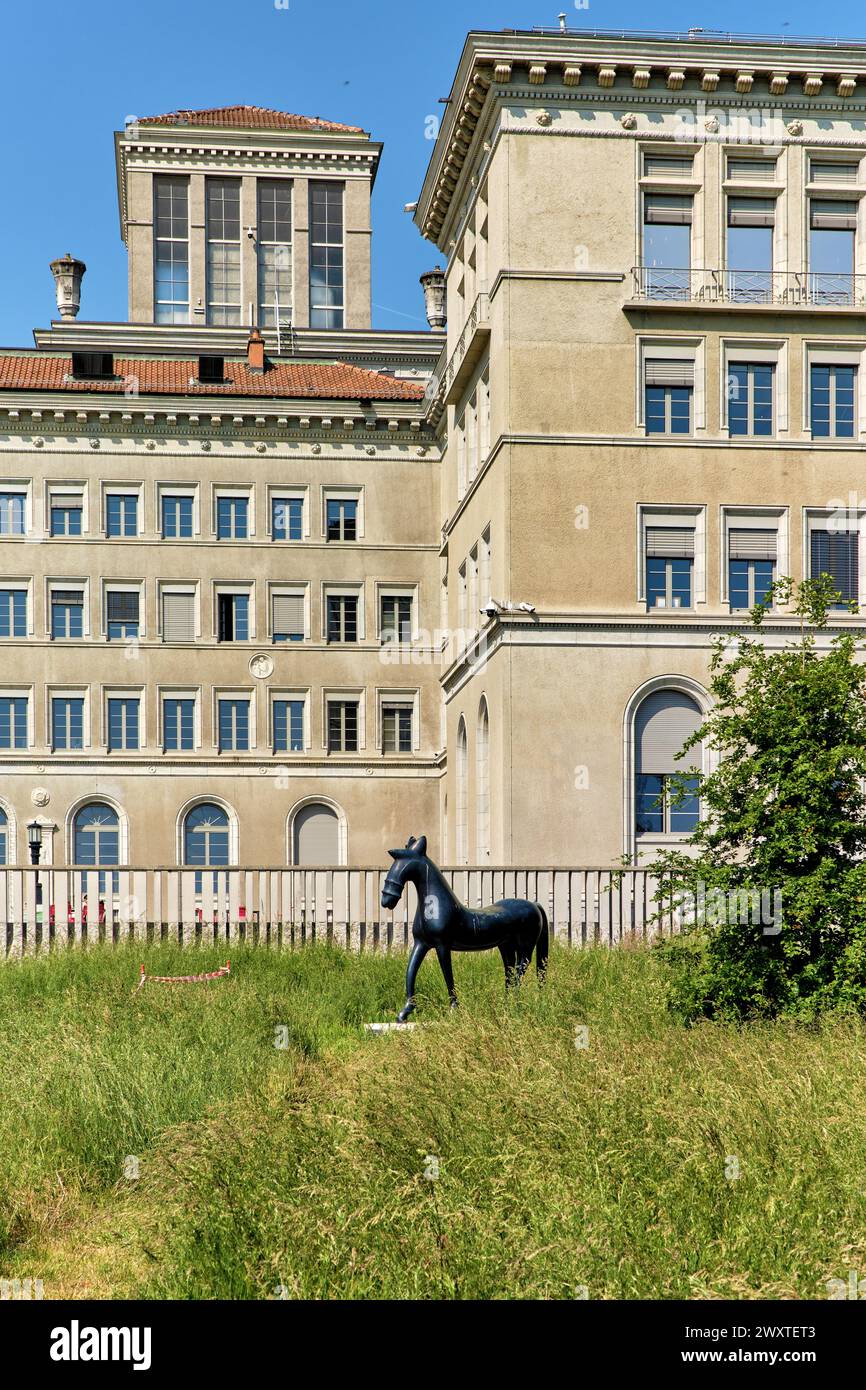 Omc logo hi-res stock photography and images - Alamy