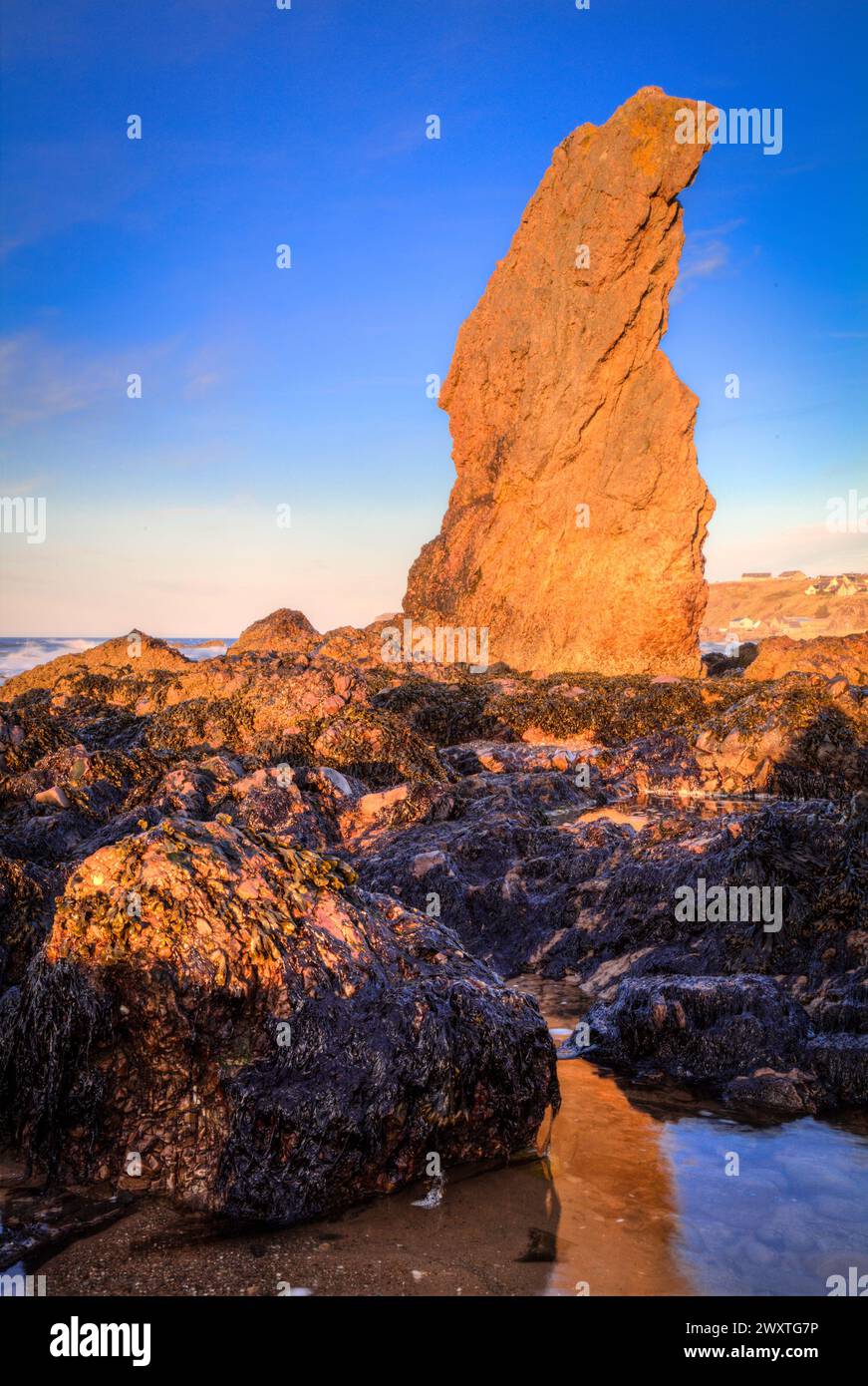 three kings cullen beach moray scotland Stock Photo - Alamy