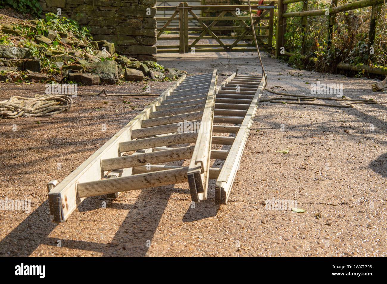 Safety ladders hi-res stock photography and images - Alamy