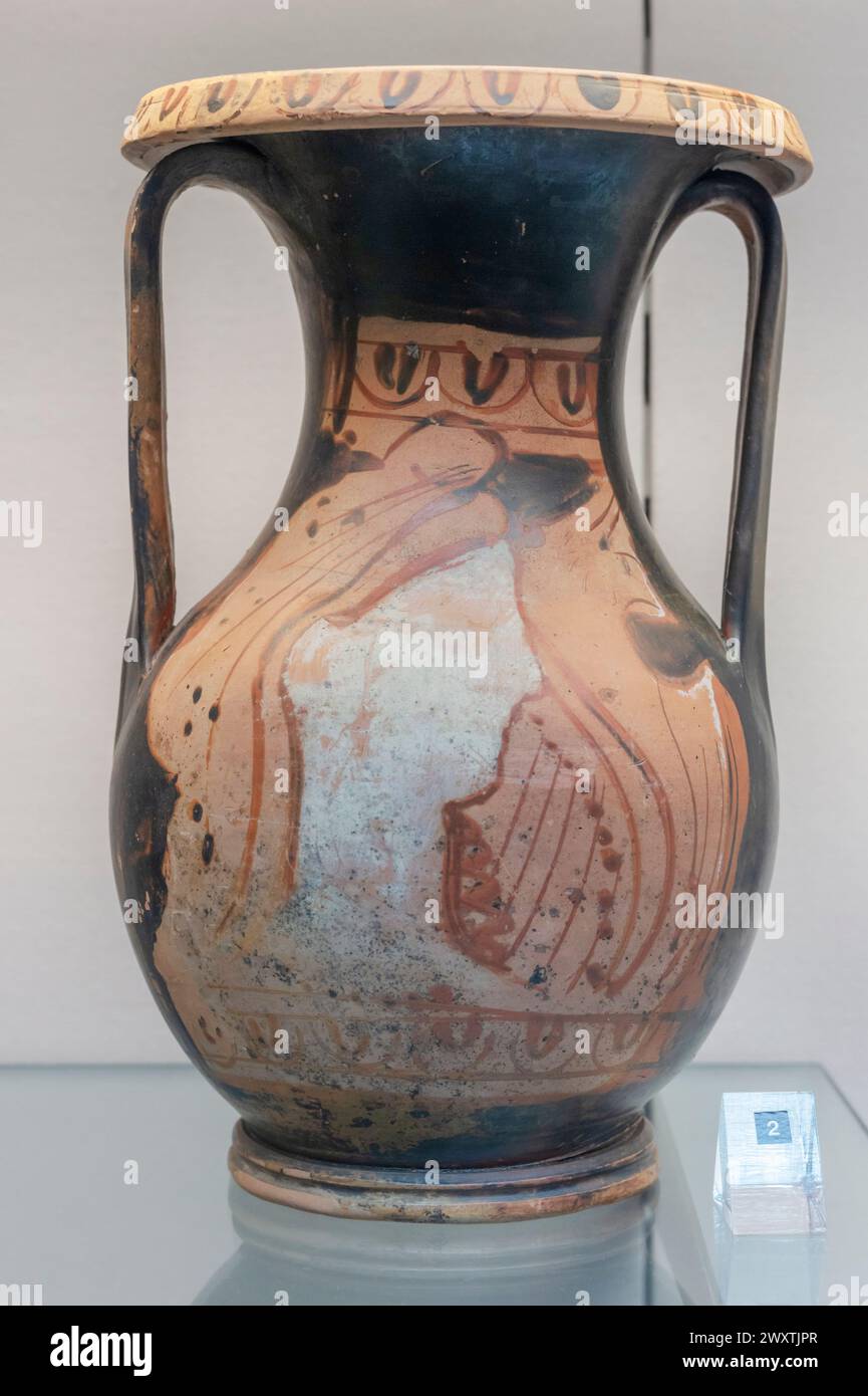 Pelike hi-res stock photography and images - Alamy