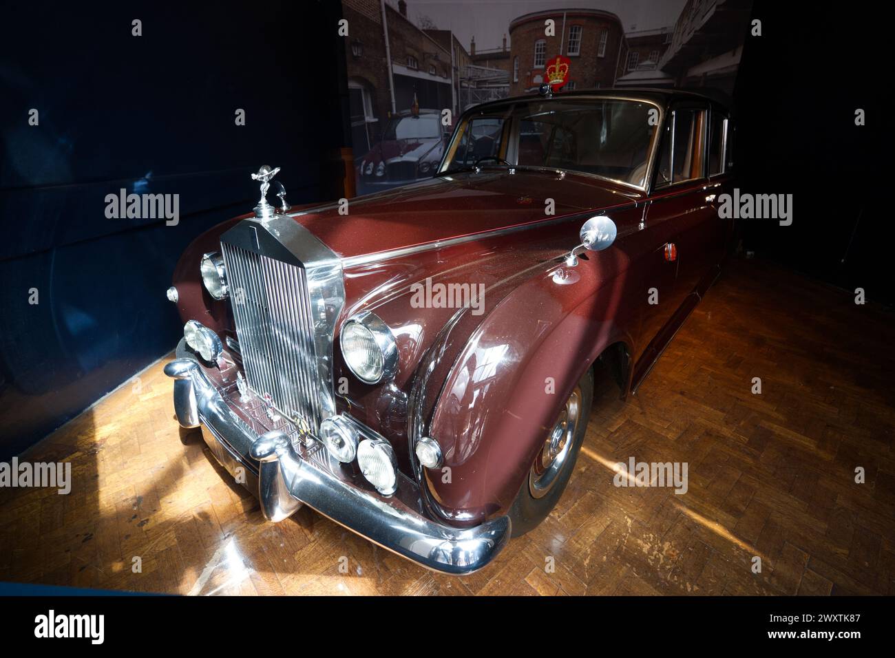 Royal Rolls-Royce Phantom IV Stock Photo - Alamy