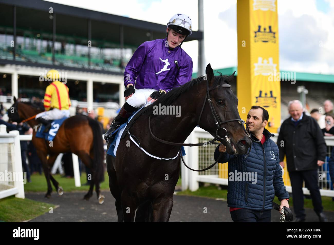 Jockey DAVID EGAN and racehorse ELEGANT MAN - XI All-Weather ...