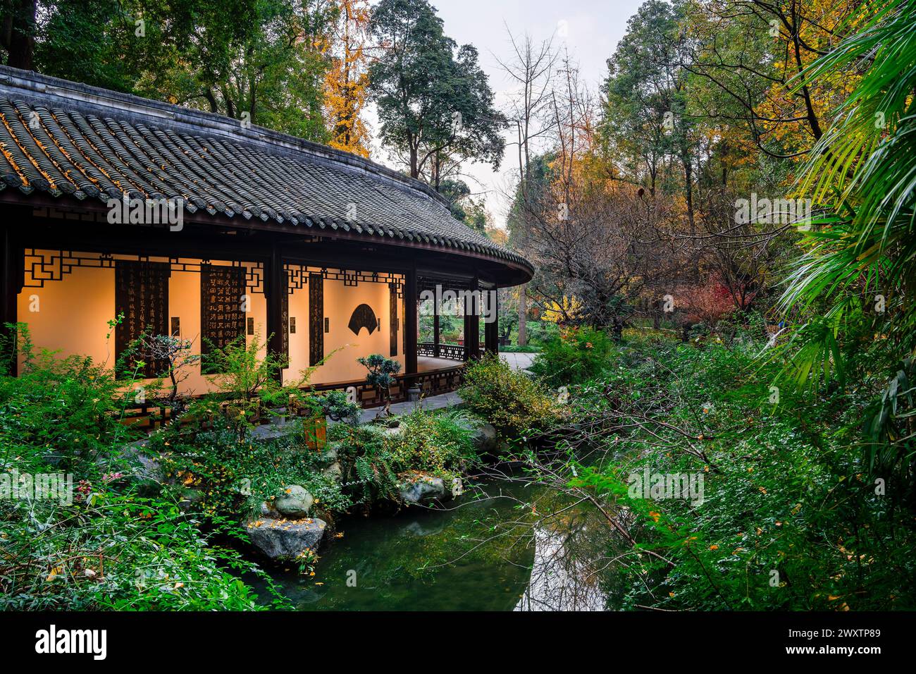 Chengdu Thatched Cottage Park, China Stock Photo - Alamy