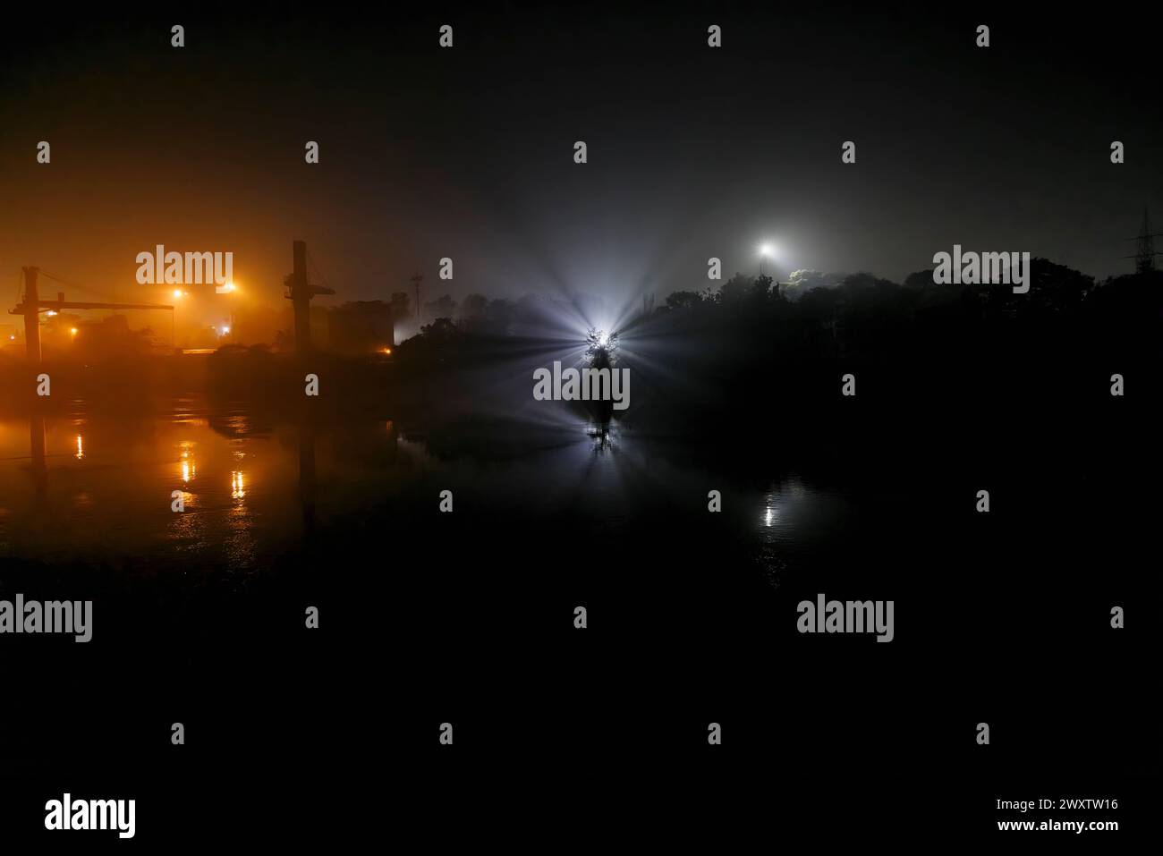 River ray pollution hi-res stock photography and images - Alamy