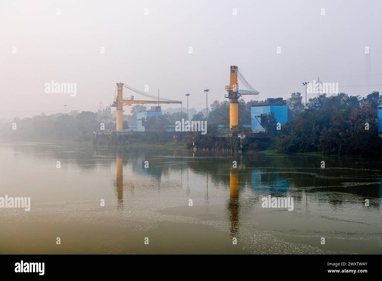 Farakka thermal power plant hi-res stock photography and images - Alamy