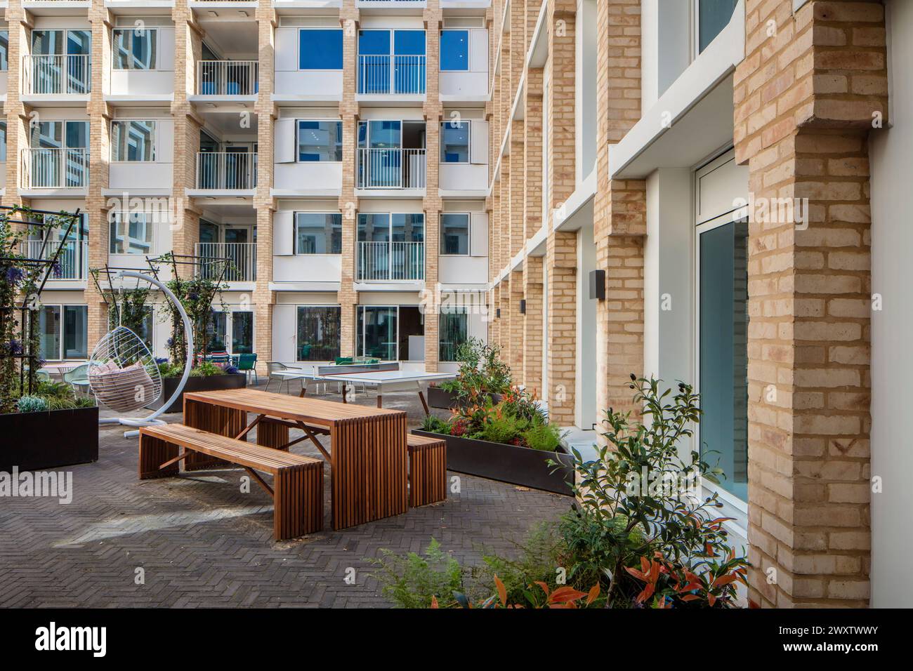 Internal communal garden space. Wick Park, London, United Kingdom ...