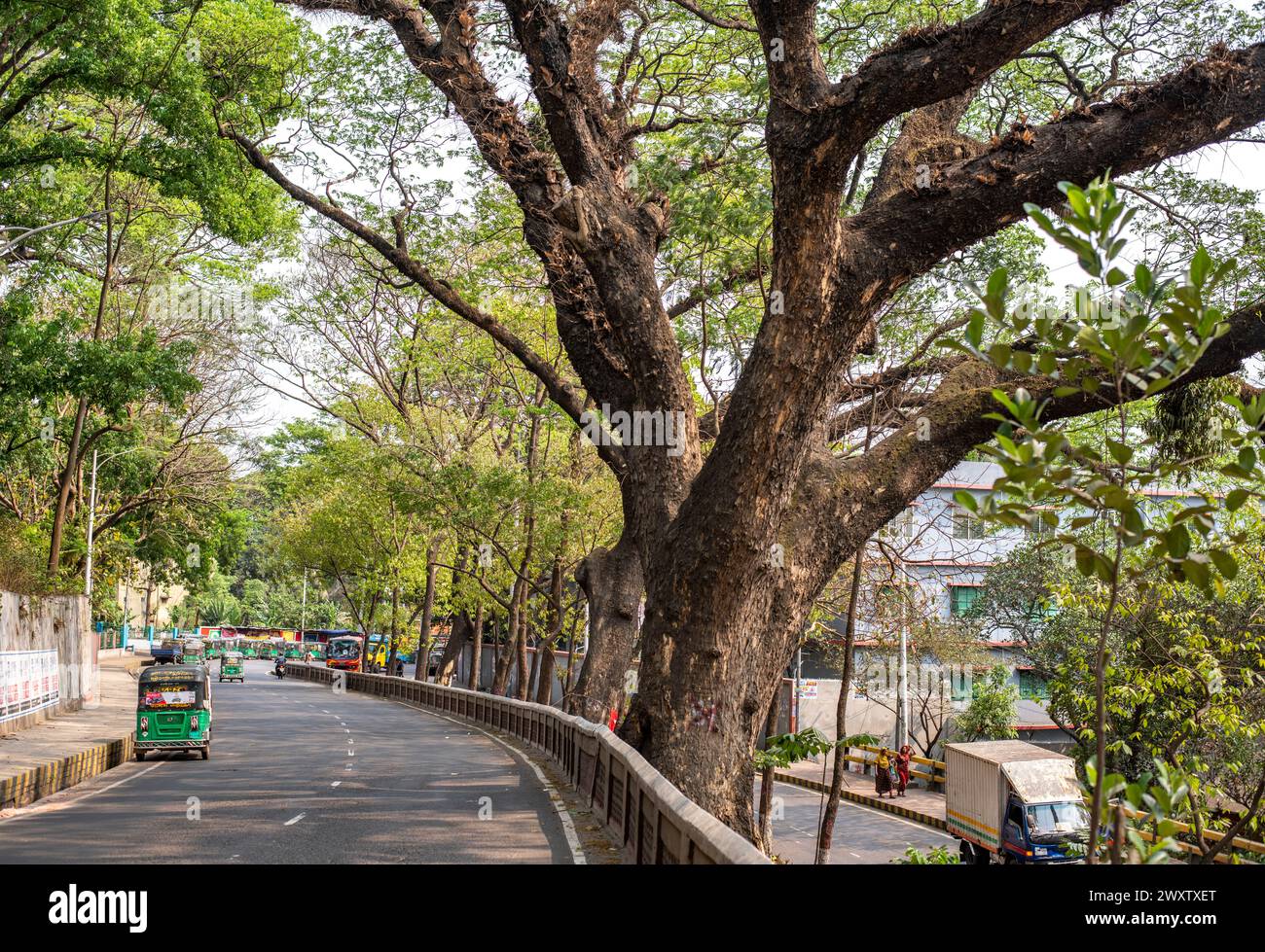 Chittagong elevated expressway ramp hi-res stock photography and images ...