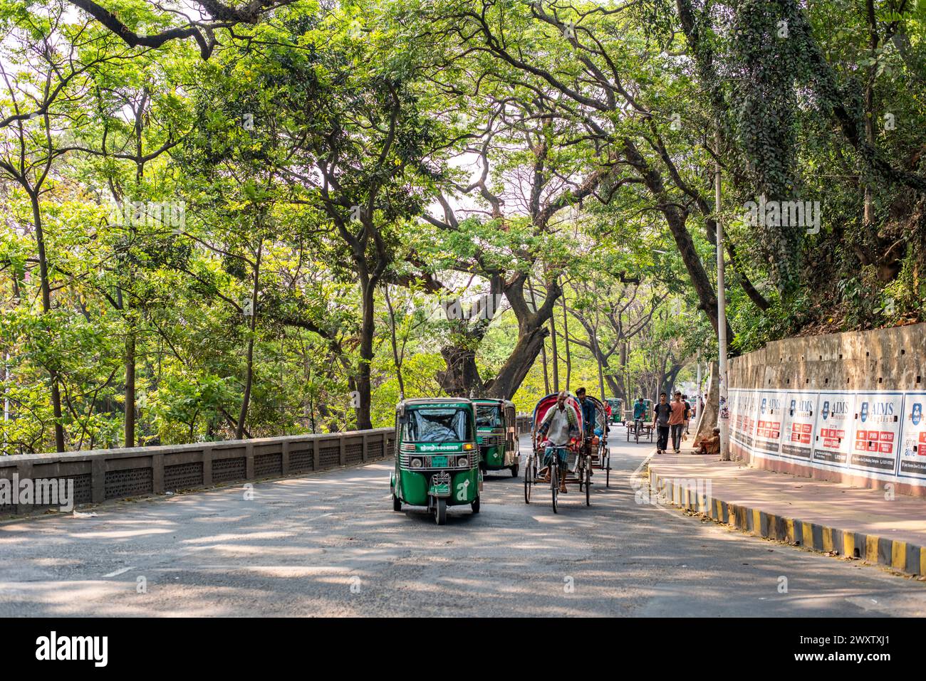 Chittagong elevated expressway ramp hi-res stock photography and images ...