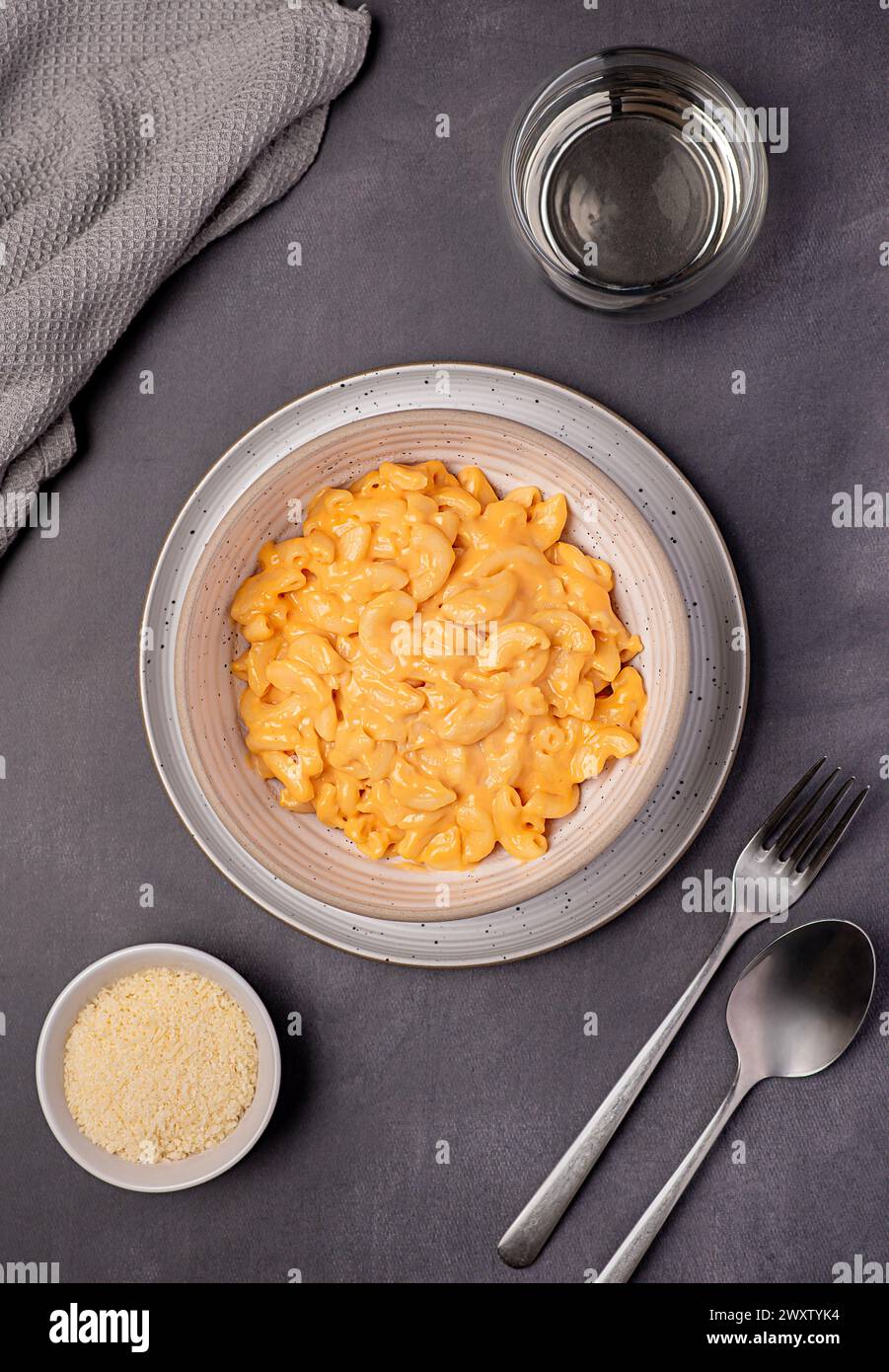Food photography of cheese, mac, macaroni, cheddar, parmesan ...