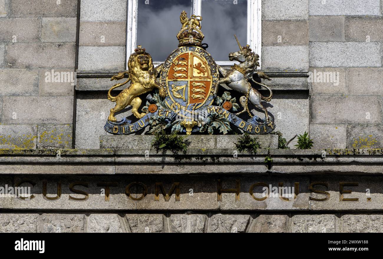 Coat of Arms above the entrance to the Custom House, Plymouth, Devon ...