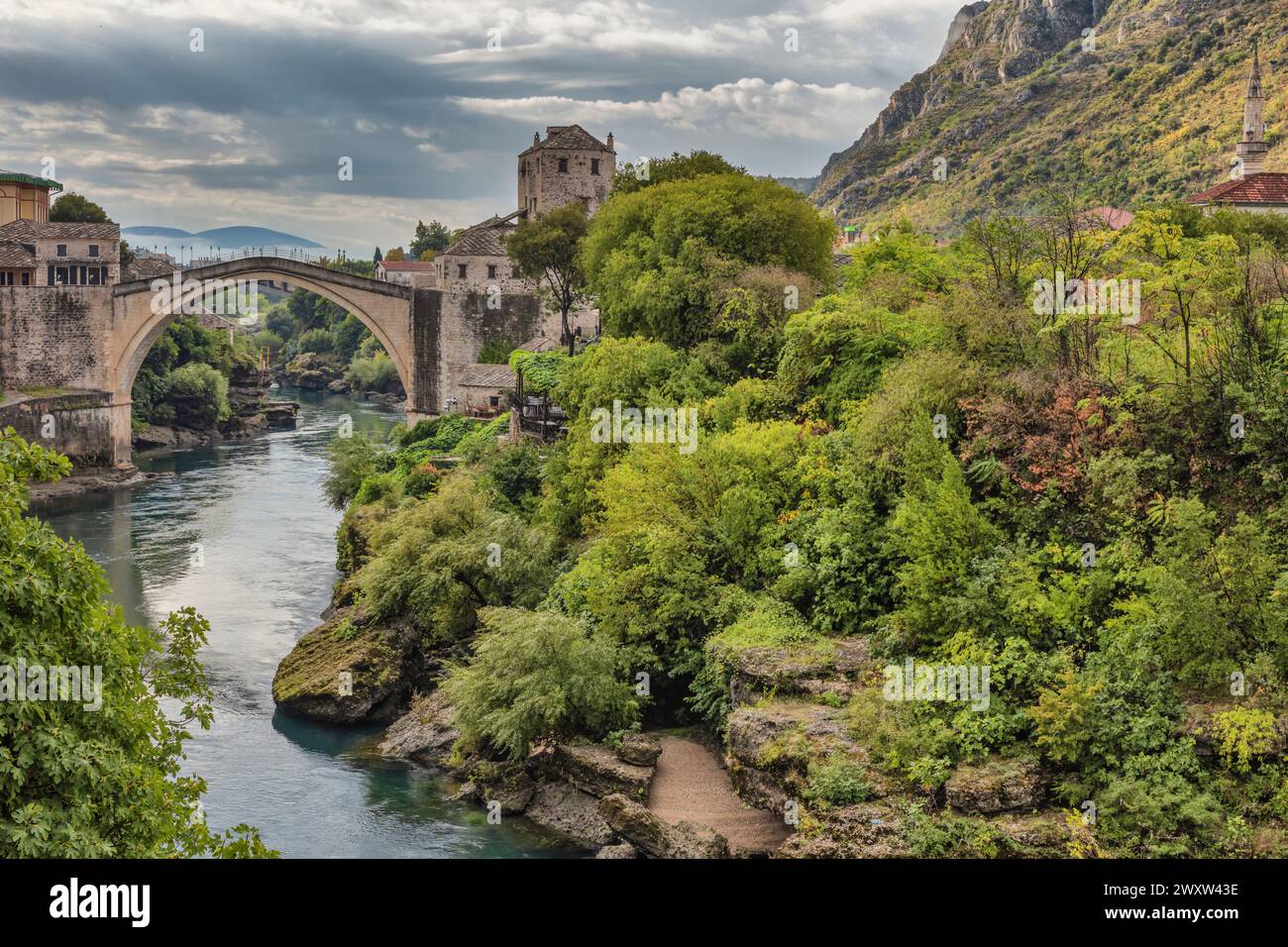 Stari most, Old Bridge, 16th century Ottoman bridge, Mostar, Bosnia ...