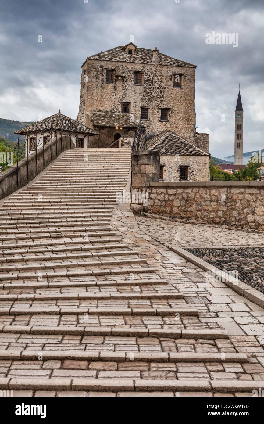 Stari most, Old Bridge, 16th century Ottoman bridge, Mostar, Bosnia ...