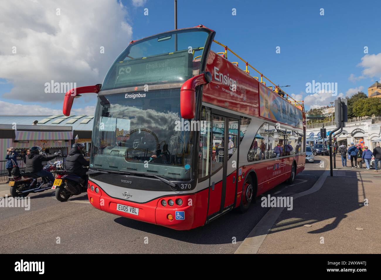 Seaside service open top bus at Southend seafront, route 68. Southend ...