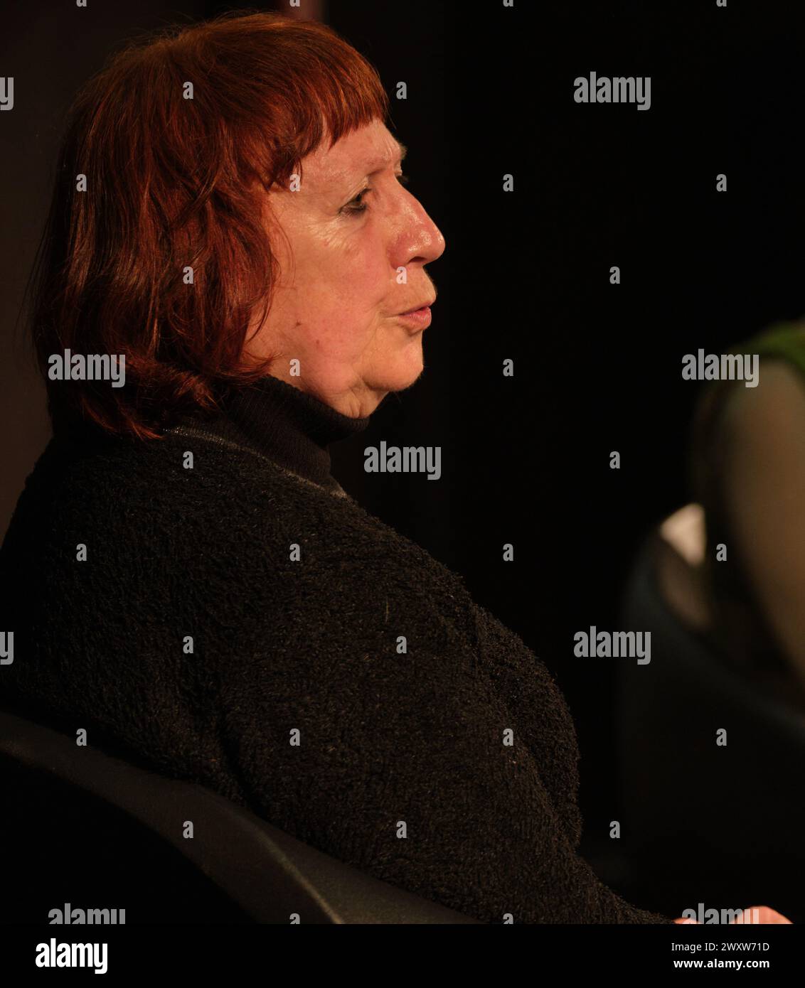 Comprensione hi-res stock photography and images - Alamy