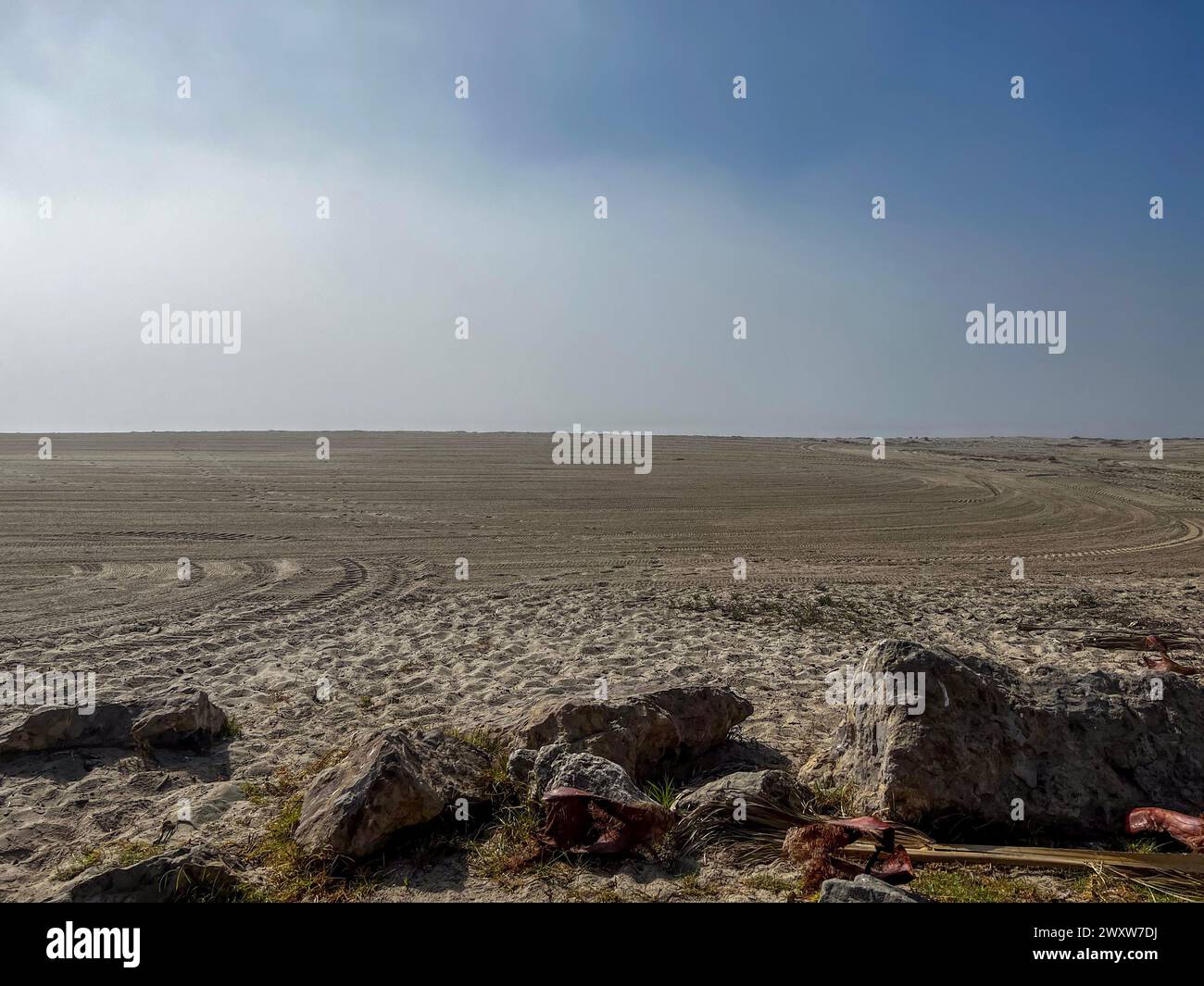 Broken vehicles hi-res stock photography and images - Alamy