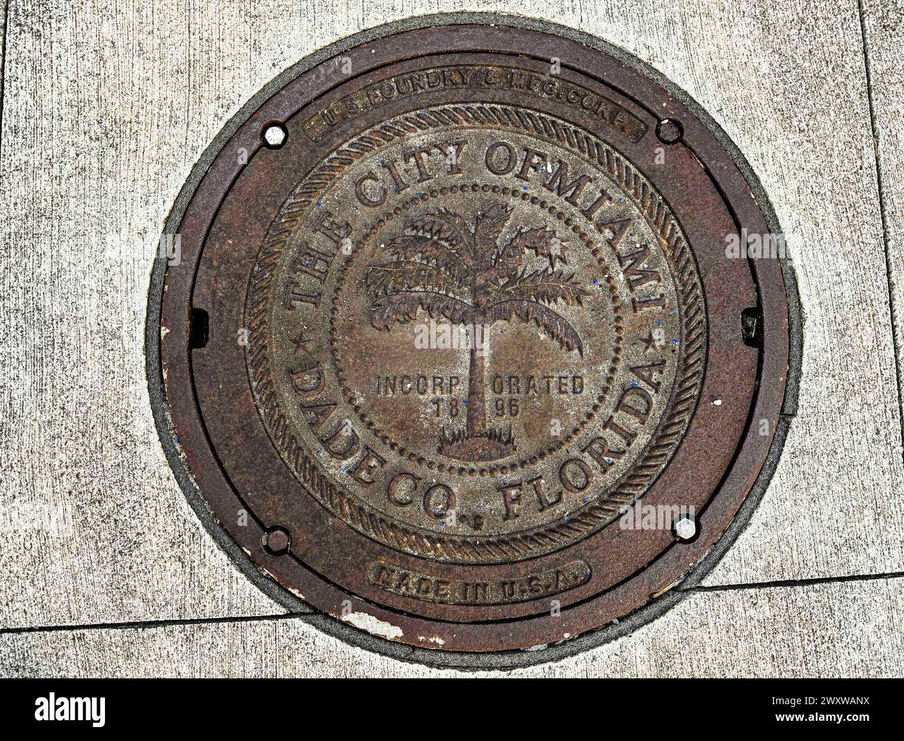 Logotipo circular hi-res stock photography and images - Alamy