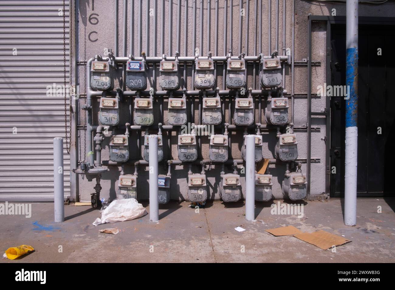 Utility meters hi-res stock photography and images - Alamy