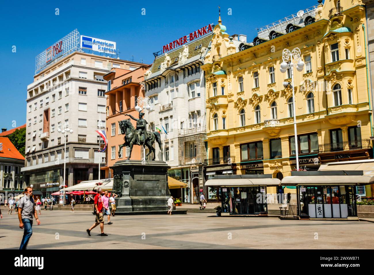 Ban Josip Jelacic - Central Square with the statue of Ban Josip created ...