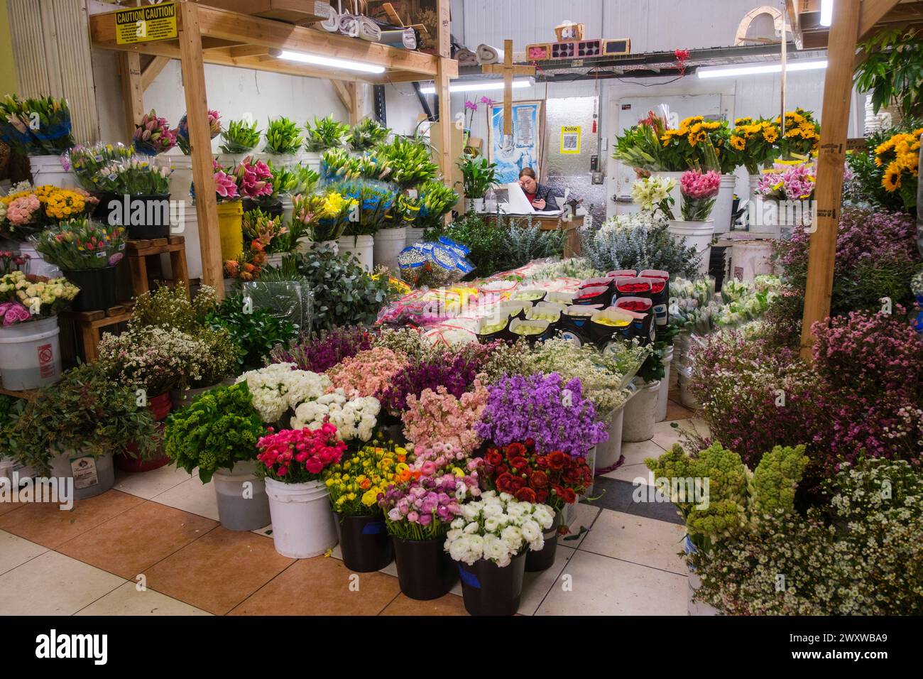 Los angeles flower district hi-res stock photography and images - Alamy