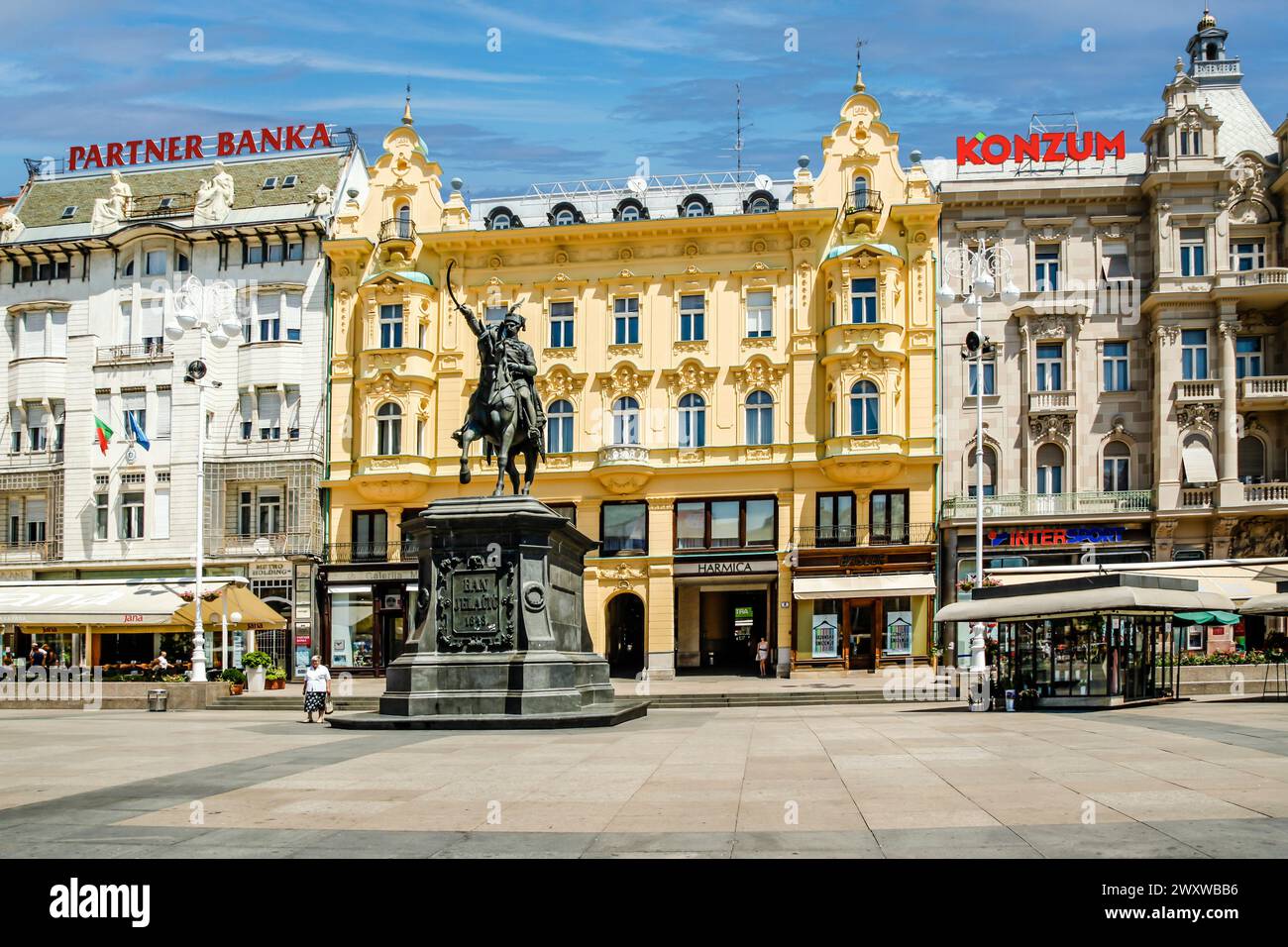 Ban Josip Jelacic - Central Square with the statue of Ban Josip created ...