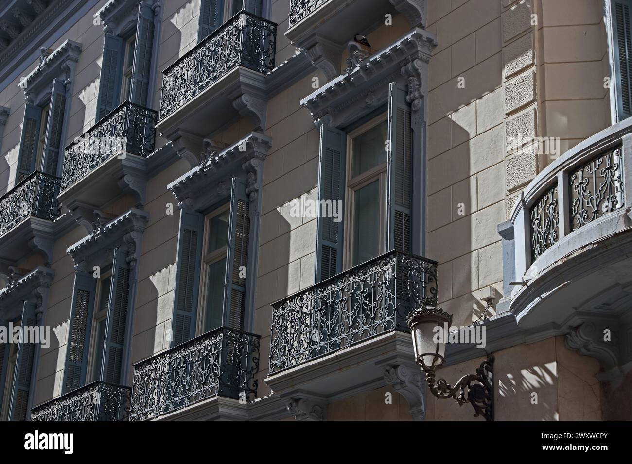 Ornate windows hi-res stock photography and images - Alamy