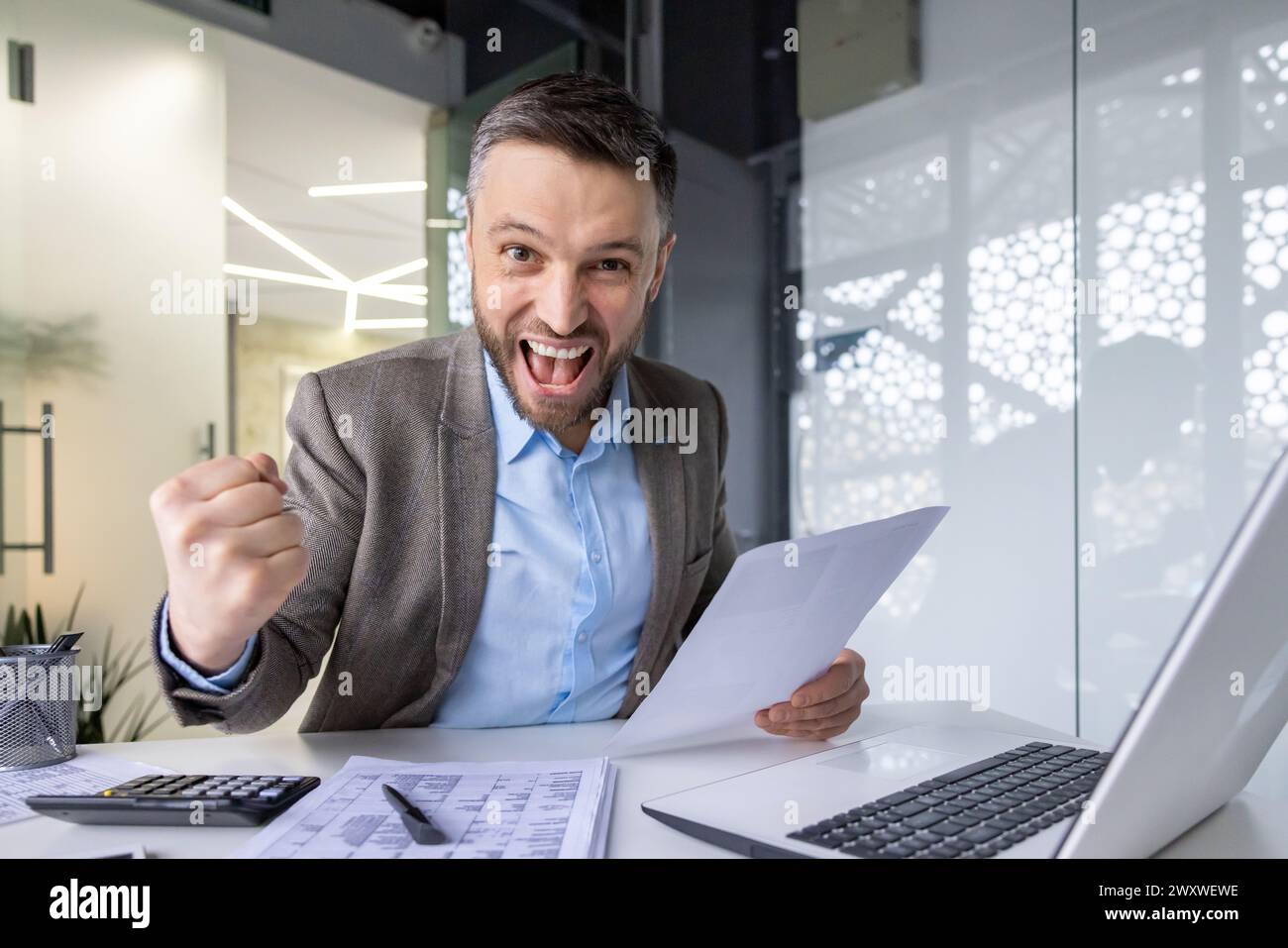 Fist pump suit hi-res stock photography and images - Alamy