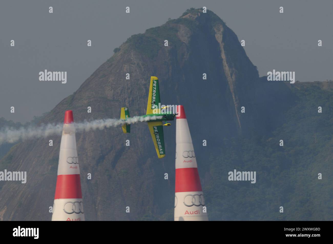 Airplane competicion hi-res stock photography and images - Alamy