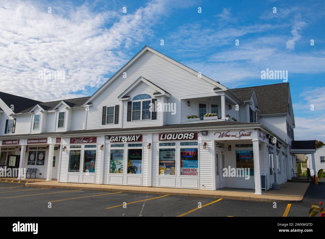 Historic commercial buildings at 11 Mechanic Street in historic town ...