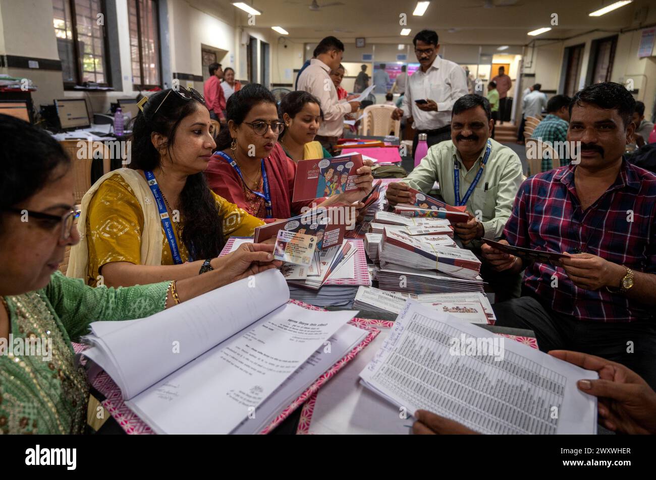 Election commission of india office hi-res stock photography and images ...
