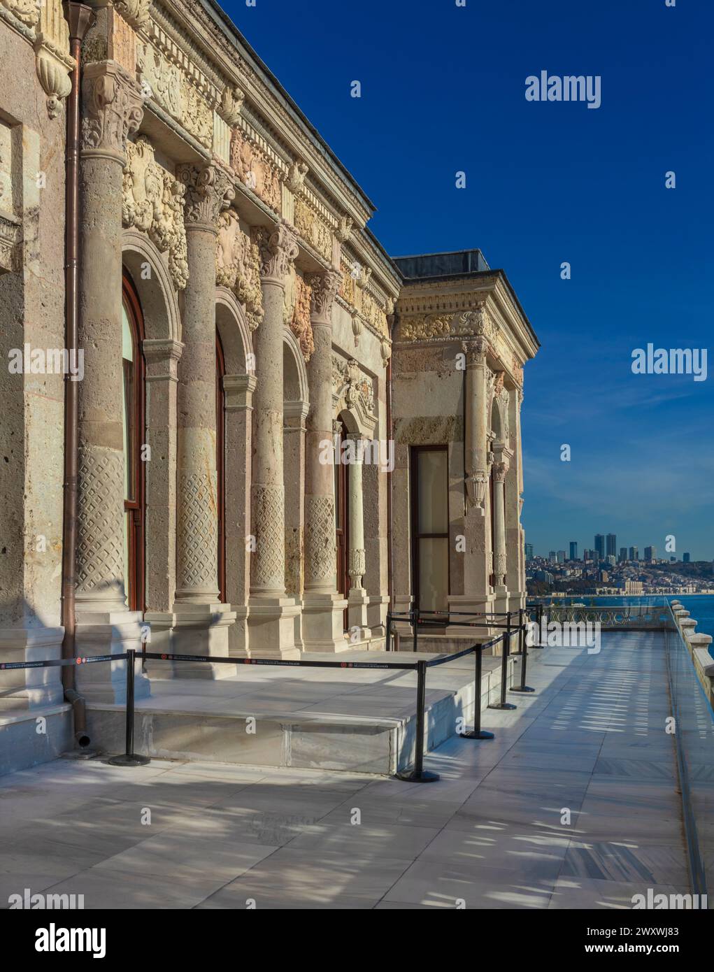 Grand Kiosk, Topkapi Palace, Istanbul, Turkey Stock Photo - Alamy