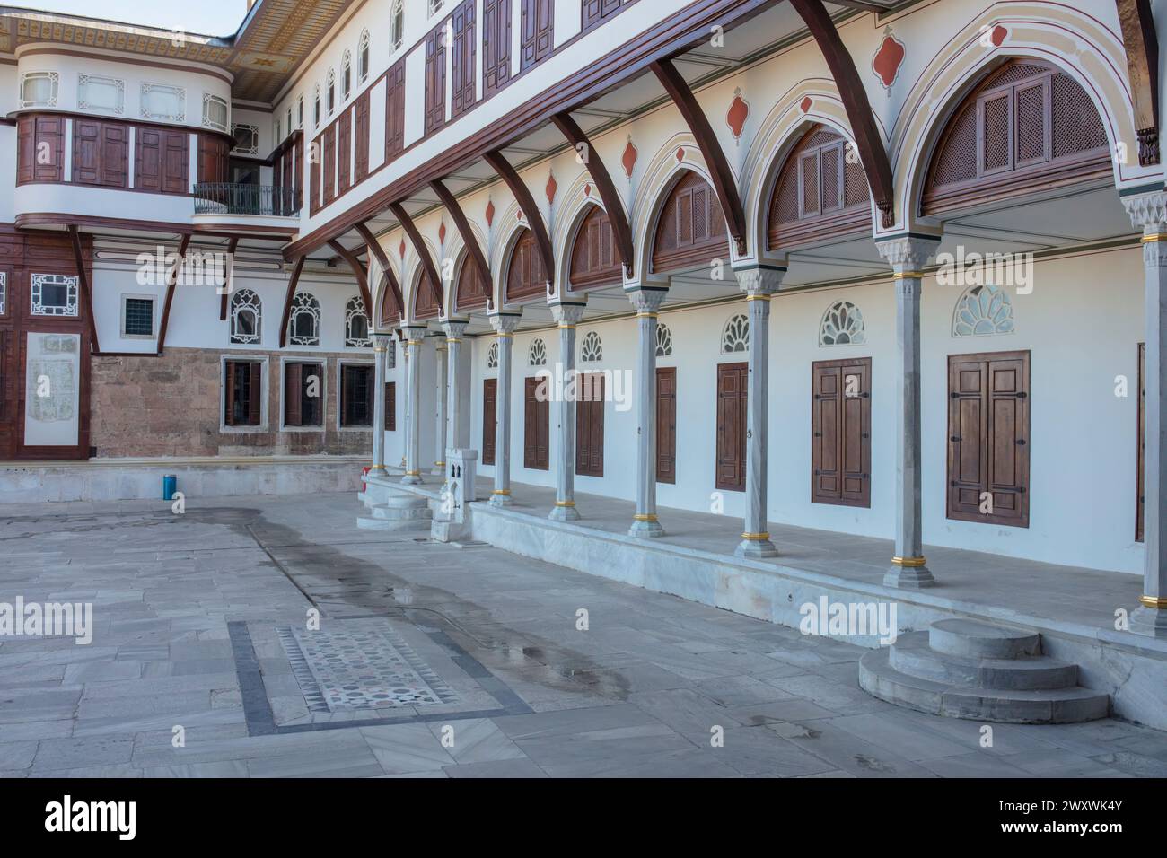 Courtyard of the Favourites, Harem, Topkapi Palace, Istanbul, Turkey ...