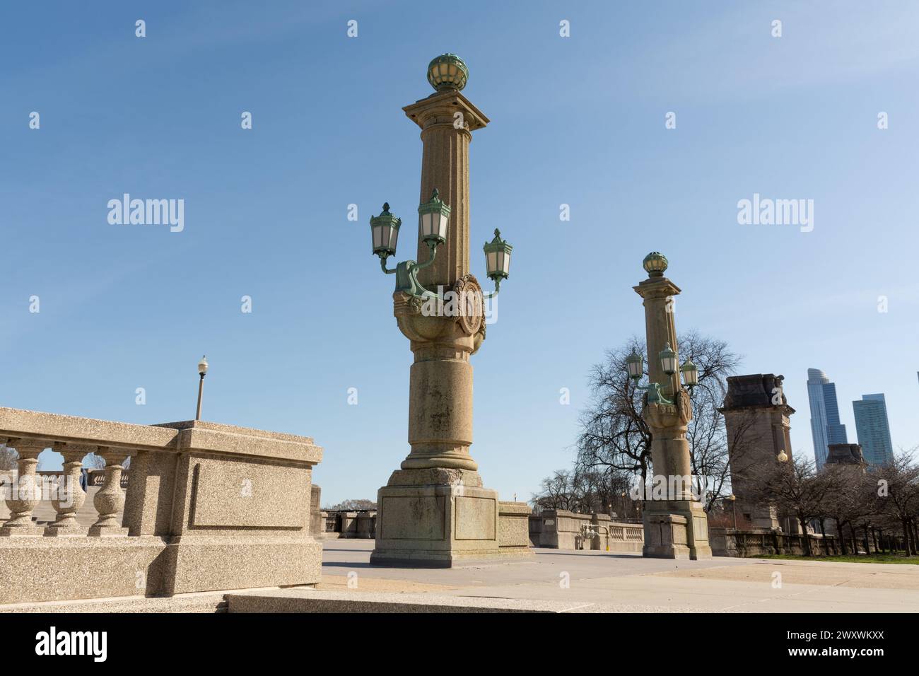 Chicago electric pole hi-res stock photography and images - Alamy